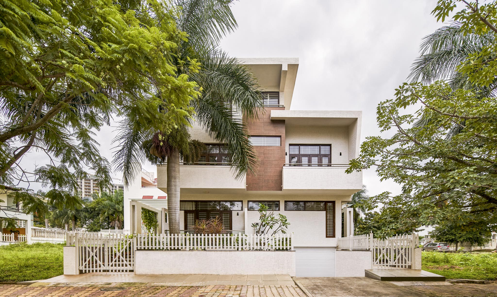 #204: Linear house - Int-Hab, Architecture + Design Studio